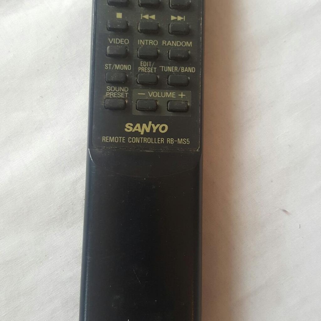 Sanyo 3 compact Disc Changer system. in E11 London für gratis zum ...