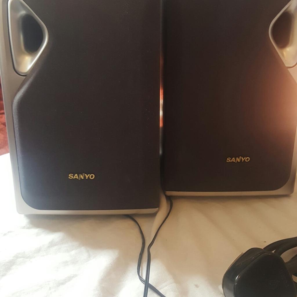Sanyo 3 compact Disc Changer system. in E11 London für gratis zum ...