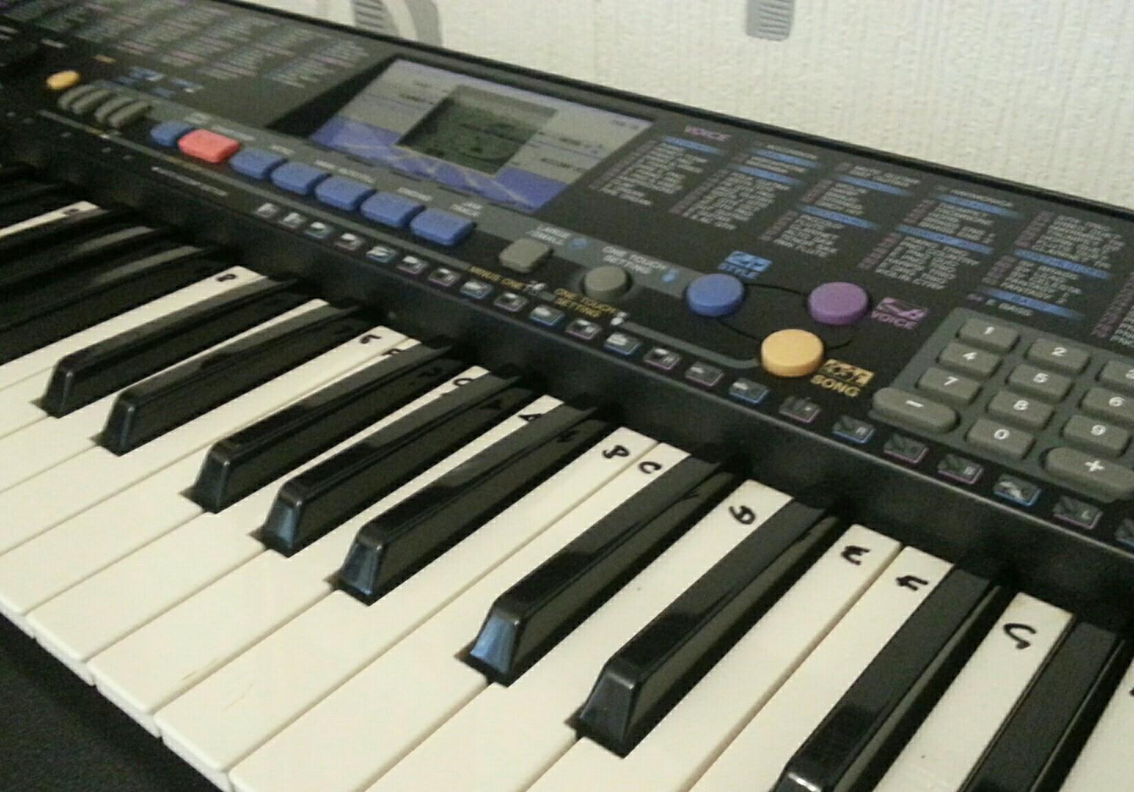 Yamaha psr-78 keyboard in OL16 Milnrow für 29,99 £ zum Verkauf | Shpock DE