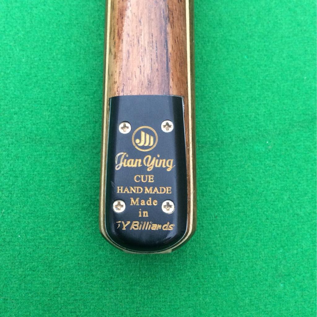 JIAN YING 2 PIECE SNOOKER CUE in BR8 Swanley for £30.00 for sale | Shpock