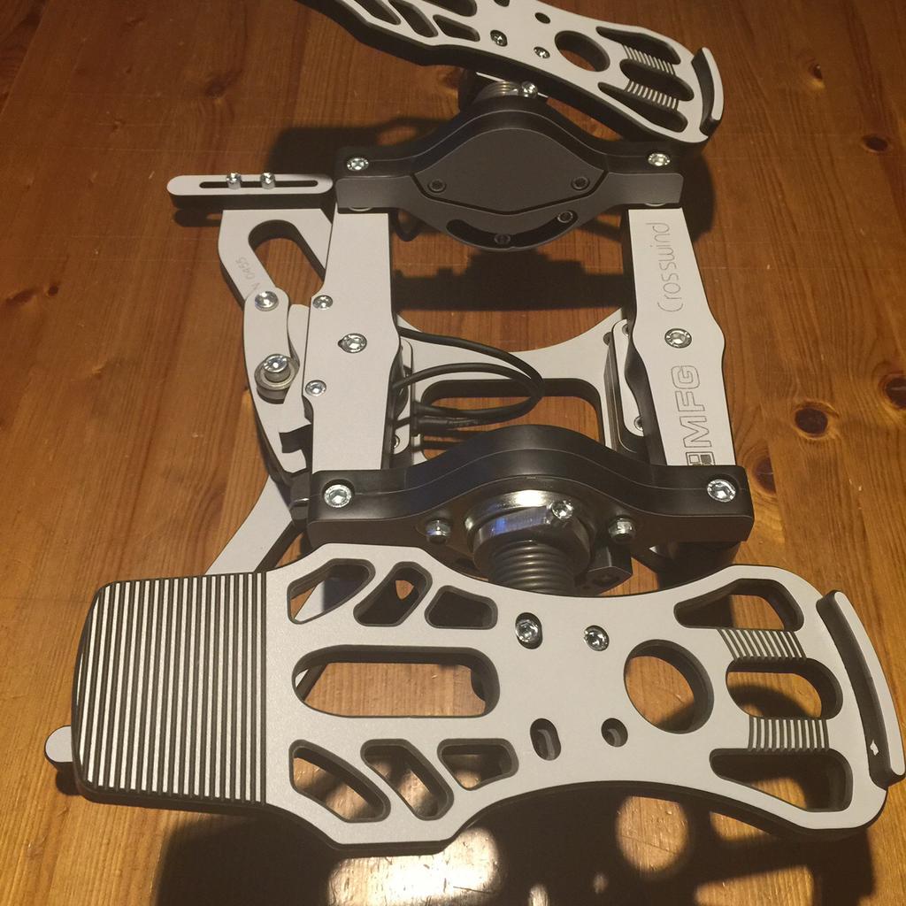 MFG CROSSWIND RUDDER PEDALS FOR PC in GL2 Gloucester für 210,00 £ zum ...