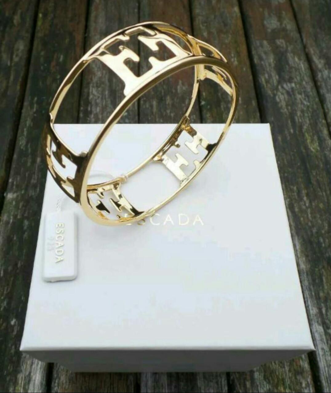 ESCADA ORIGINAL ARMREIF GOLD in 86179 Augsburg für 55,00 € zum Verkauf ...