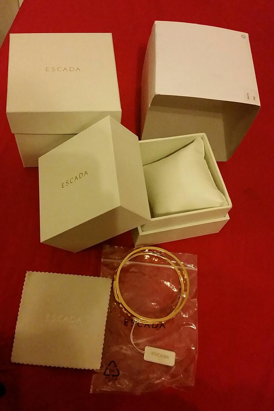 ESCADA ORIGINAL ARMREIF GOLD in 86179 Augsburg für 55,00 € zum Verkauf ...