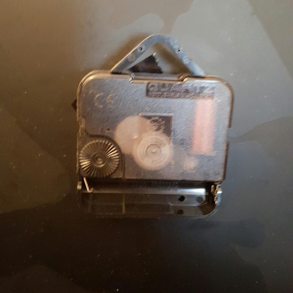 Elvis Presley clock in N9 London für 25,99 £ zum Verkauf | Shpock DE