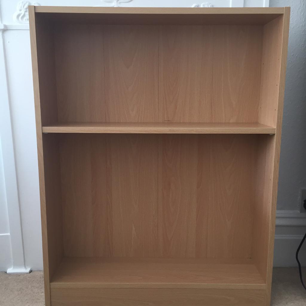 Small bookcase - oak effect in SW3 London for £15.00 for sale | Shpock