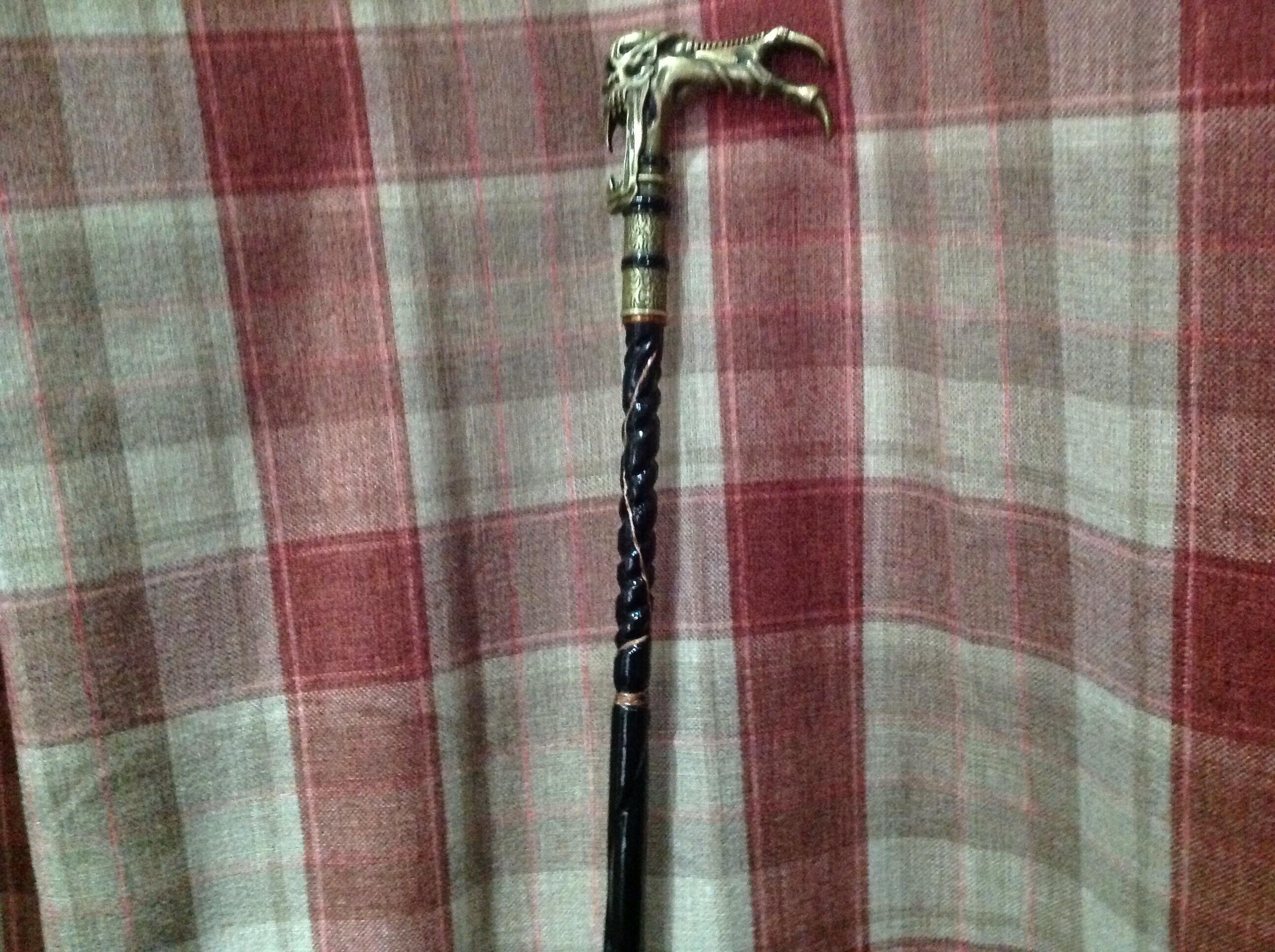 H.R. Giger inspired walking stick aliens in OL2 Royton für 75,00 £ zum ...