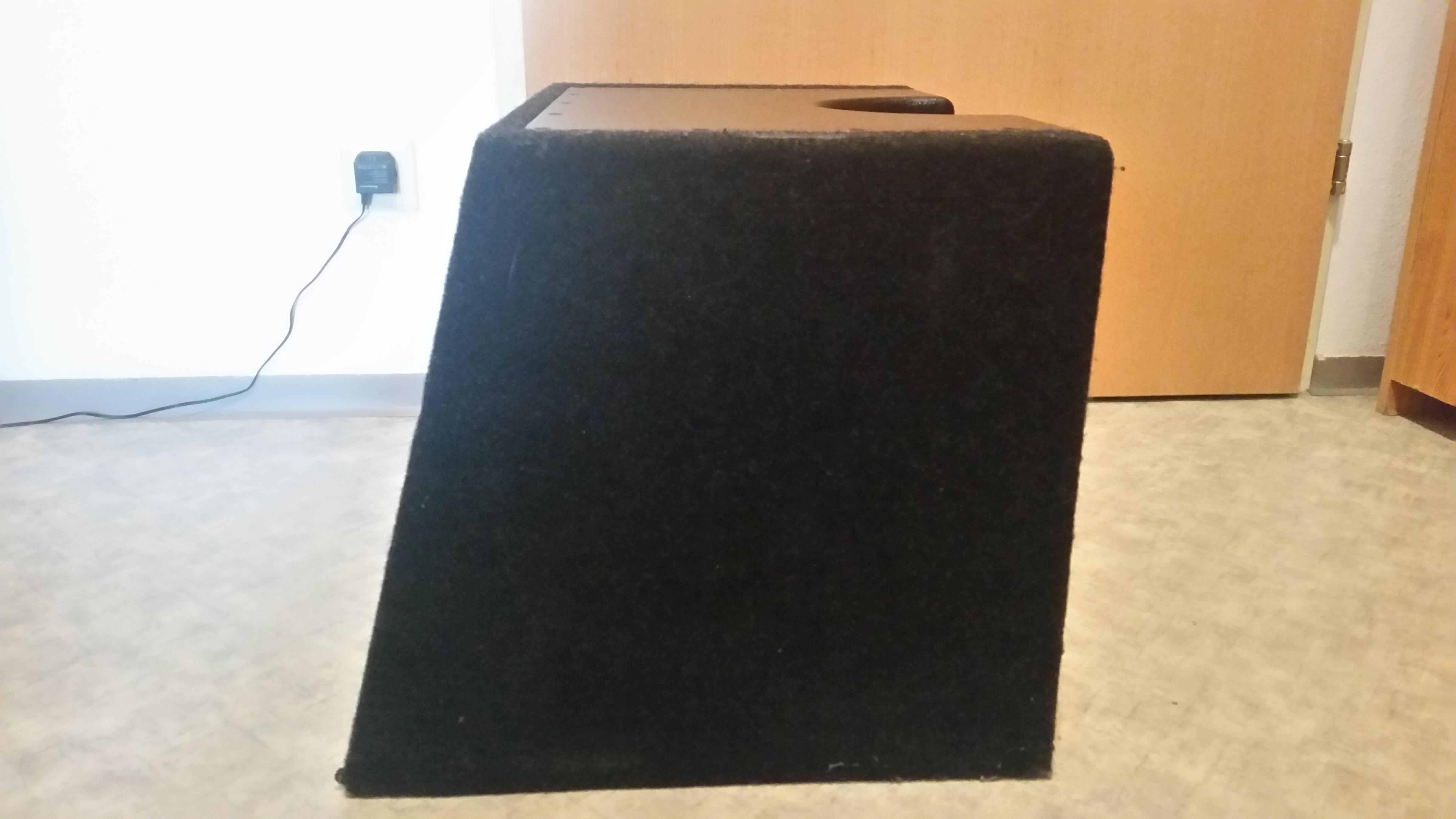 Rödek RN12 Subwoofer inkl. Verstärker in 5550 Löbenau for €120.00 for ...
