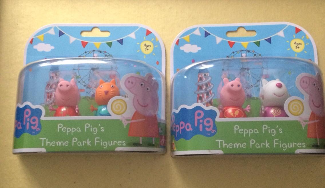 Peppa pig & friend theme park figures in TS8 Newham für 2,00 £ zum ...