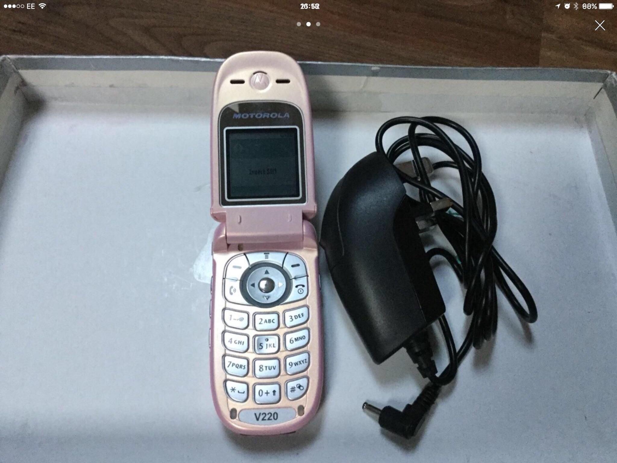 Classic Motorola V220 Mobile Phone in M19 Manchester für 10,00 £ zum ...