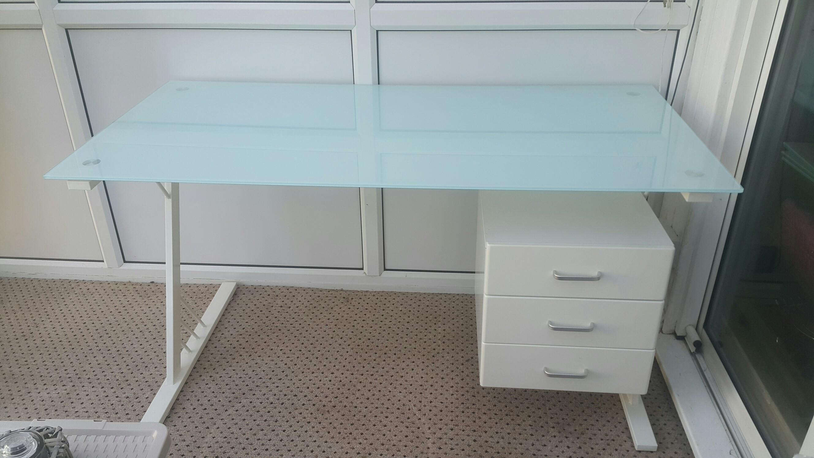 modern white glass study desk dressing table in DN21 Gainsborough für £ ...