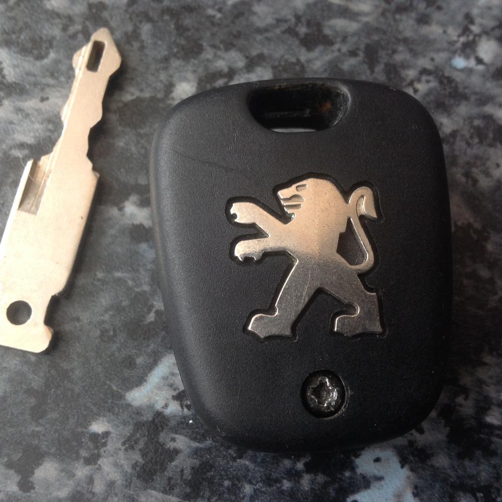 Brand New Peugeot Key Fob in DN17 Crowle for £20.00 for sale | Shpock