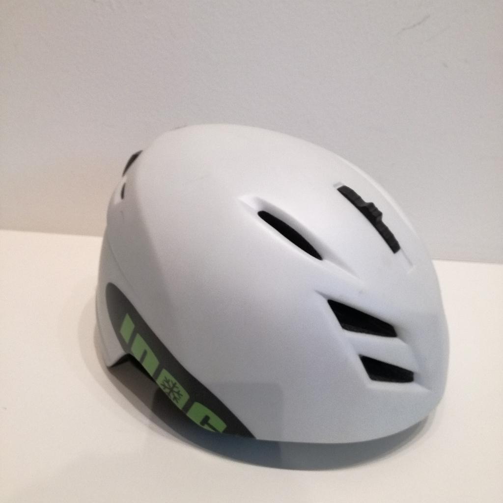 Skihelm Inoc in 6330 Endach für € 20,00 zum Verkauf | Shpock AT