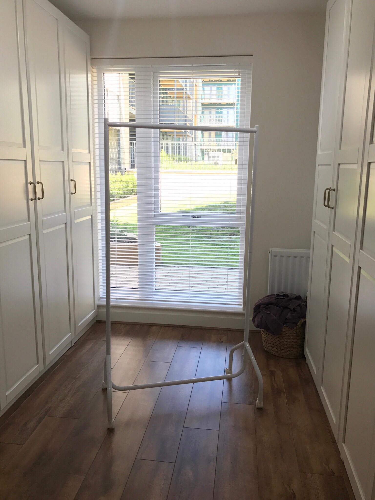 White heavy duty clothing rack in NW9 Edgware for £20.00 for sale | Shpock