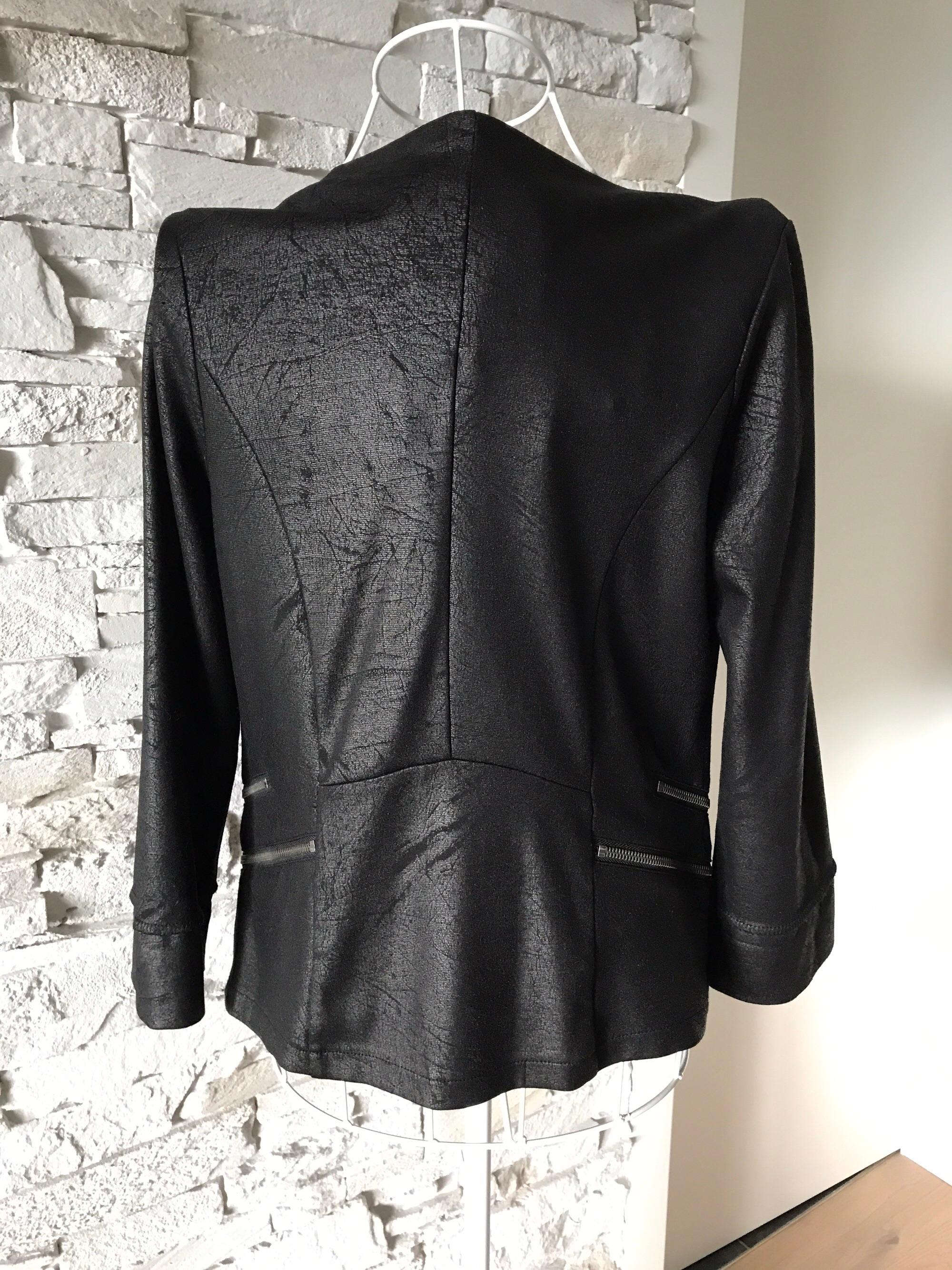 One Green elephant Blazer in 5023 Guggenthal für € 35,00 zum Verkauf ...