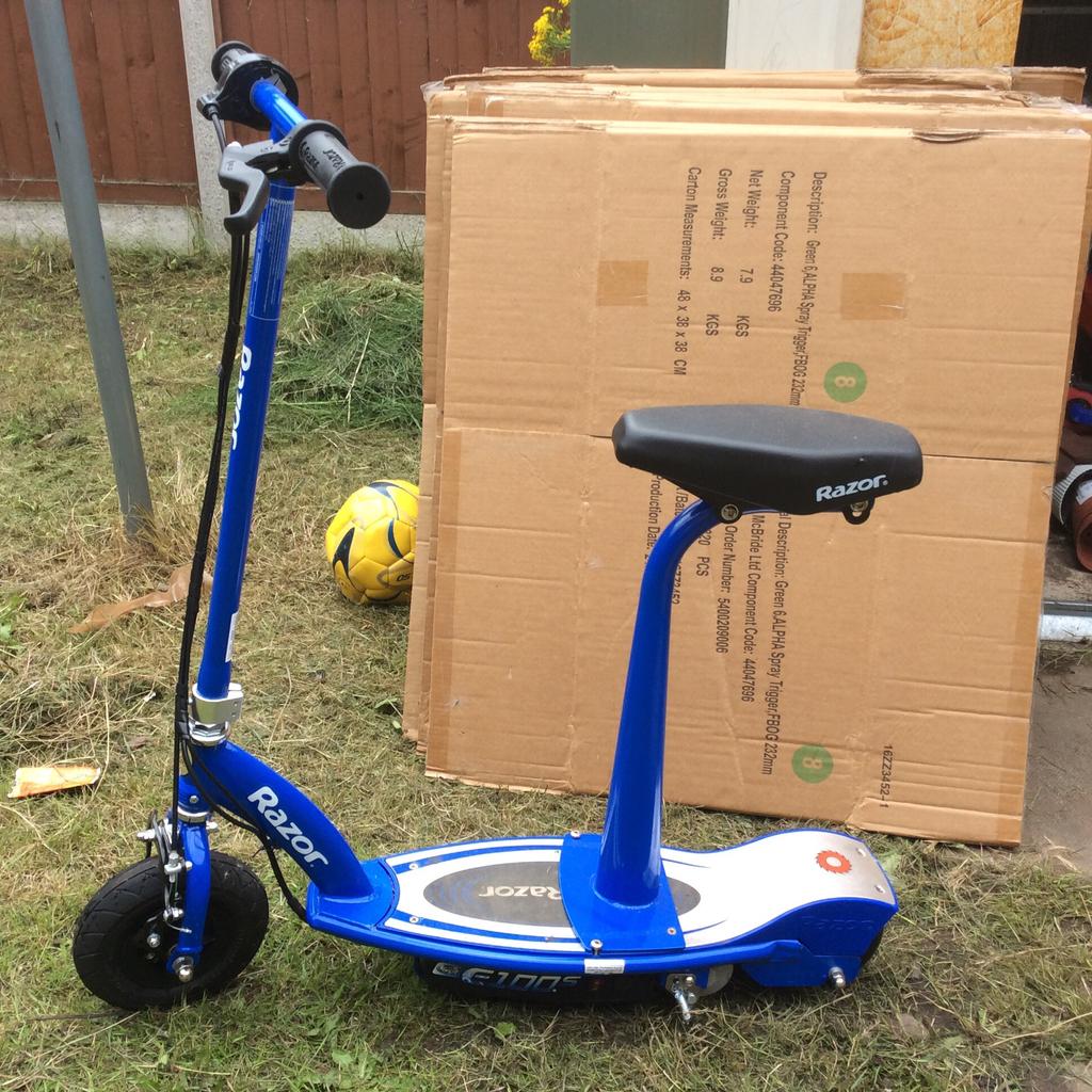Razor Electric Scooter with Seat in M13 Manchester für 85,00 £ zum ...