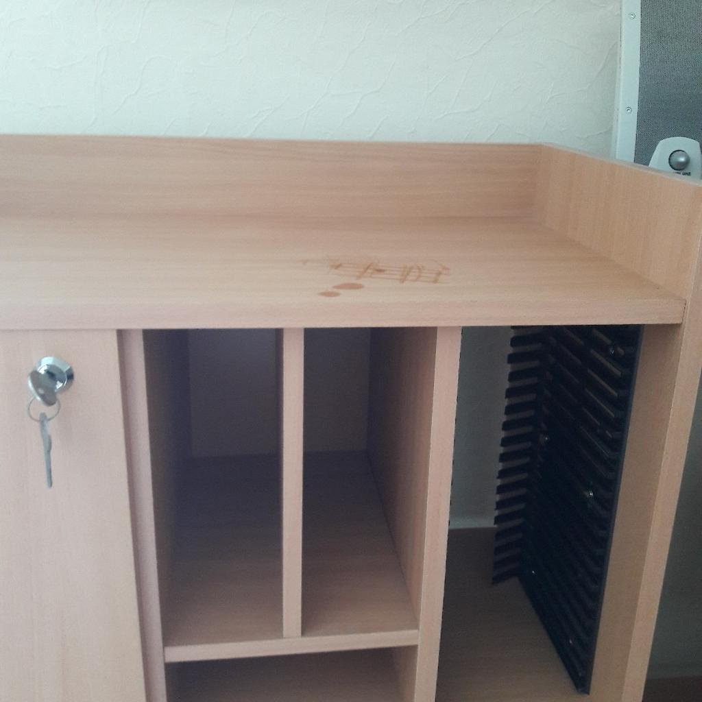 Computer Eckschrank in 67065 Ludwigshafen am Rhein für 35,00 € zum ...