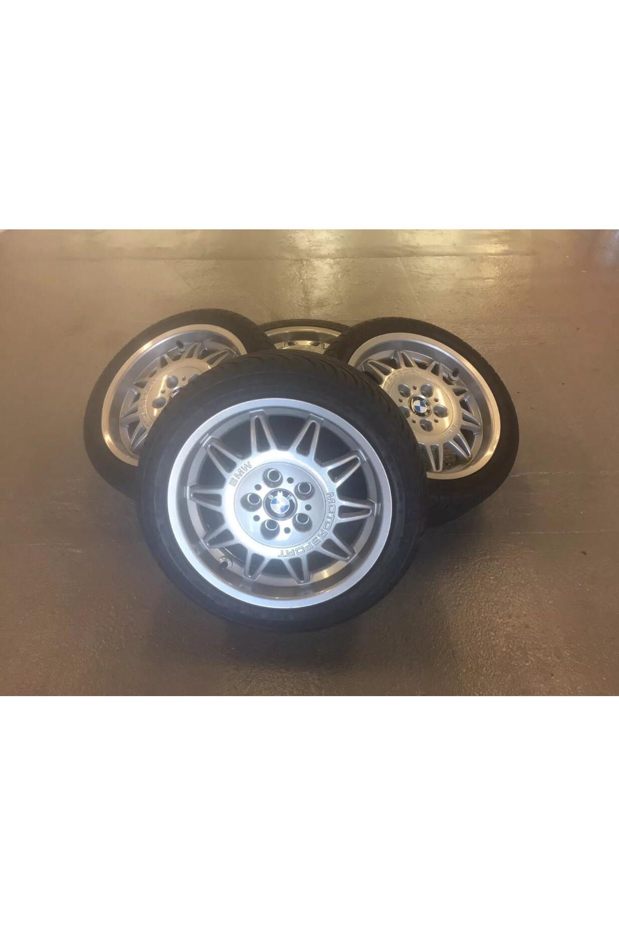 genuine M3 Sunflower wheels in W2 London für £ 450,00 zum Verkauf ...