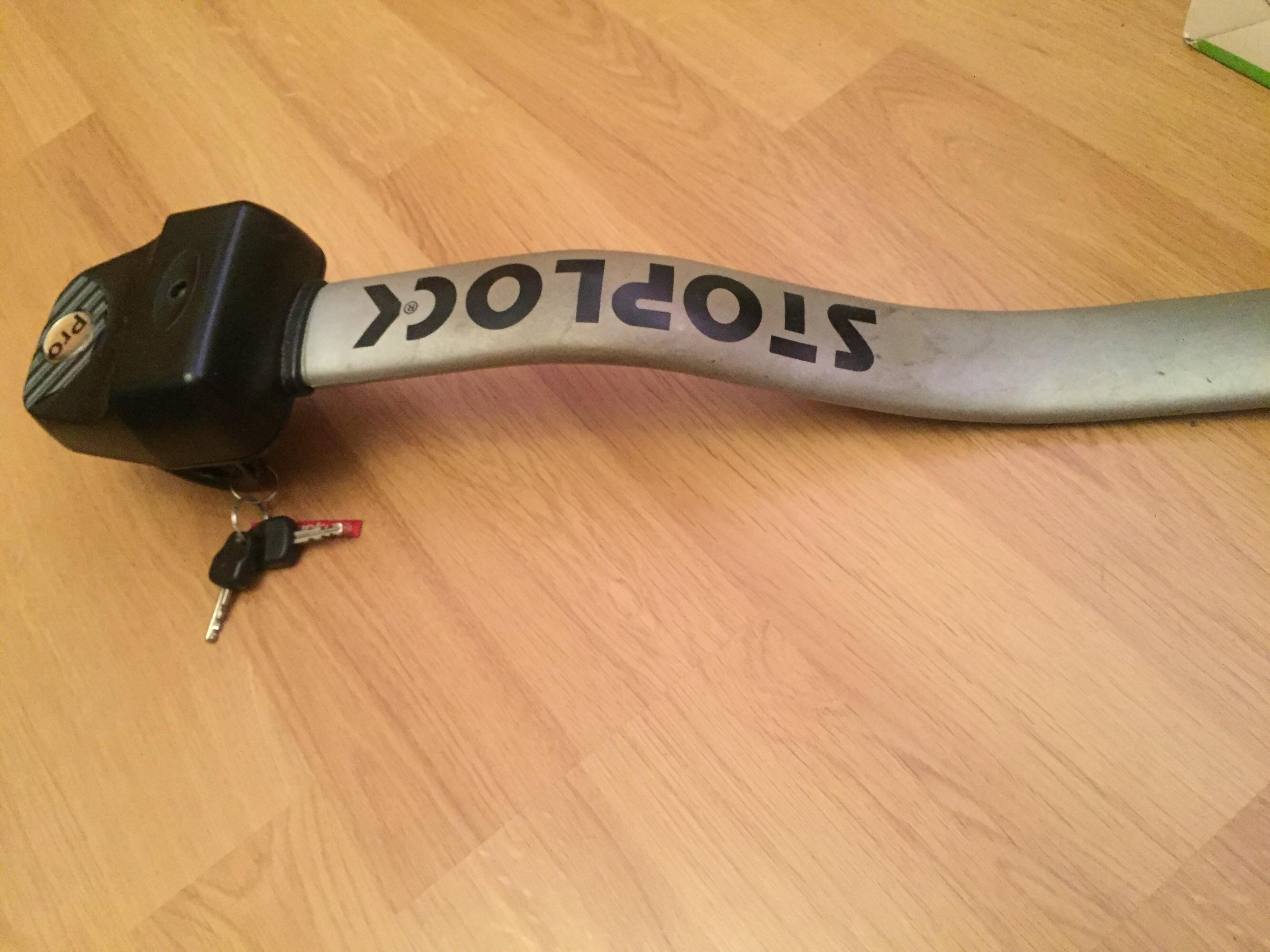 Stoplock Steering Wheel Lock (x 2 keys) in LS8 Leeds for £15.00 for ...