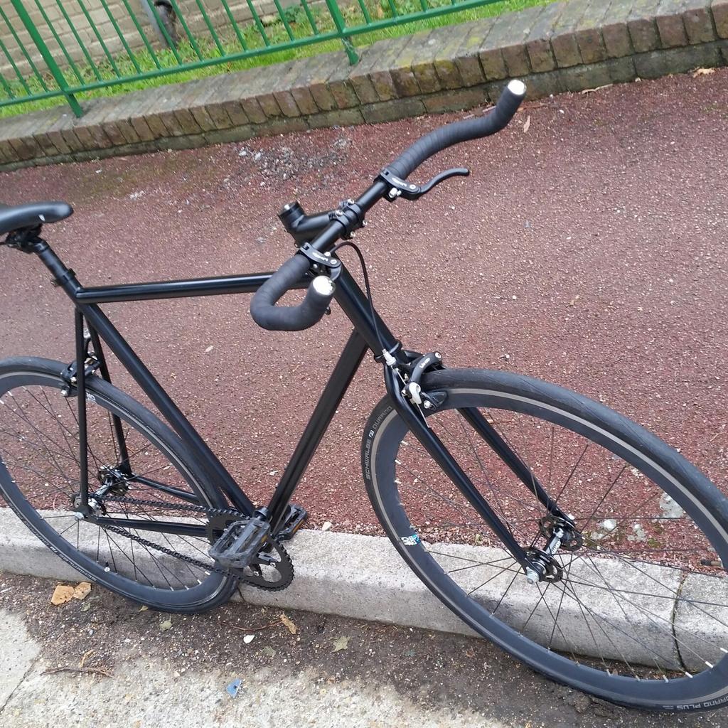 Blacked out GOKU fixie single speed fixed in RM3 Romford für 90,00 ...