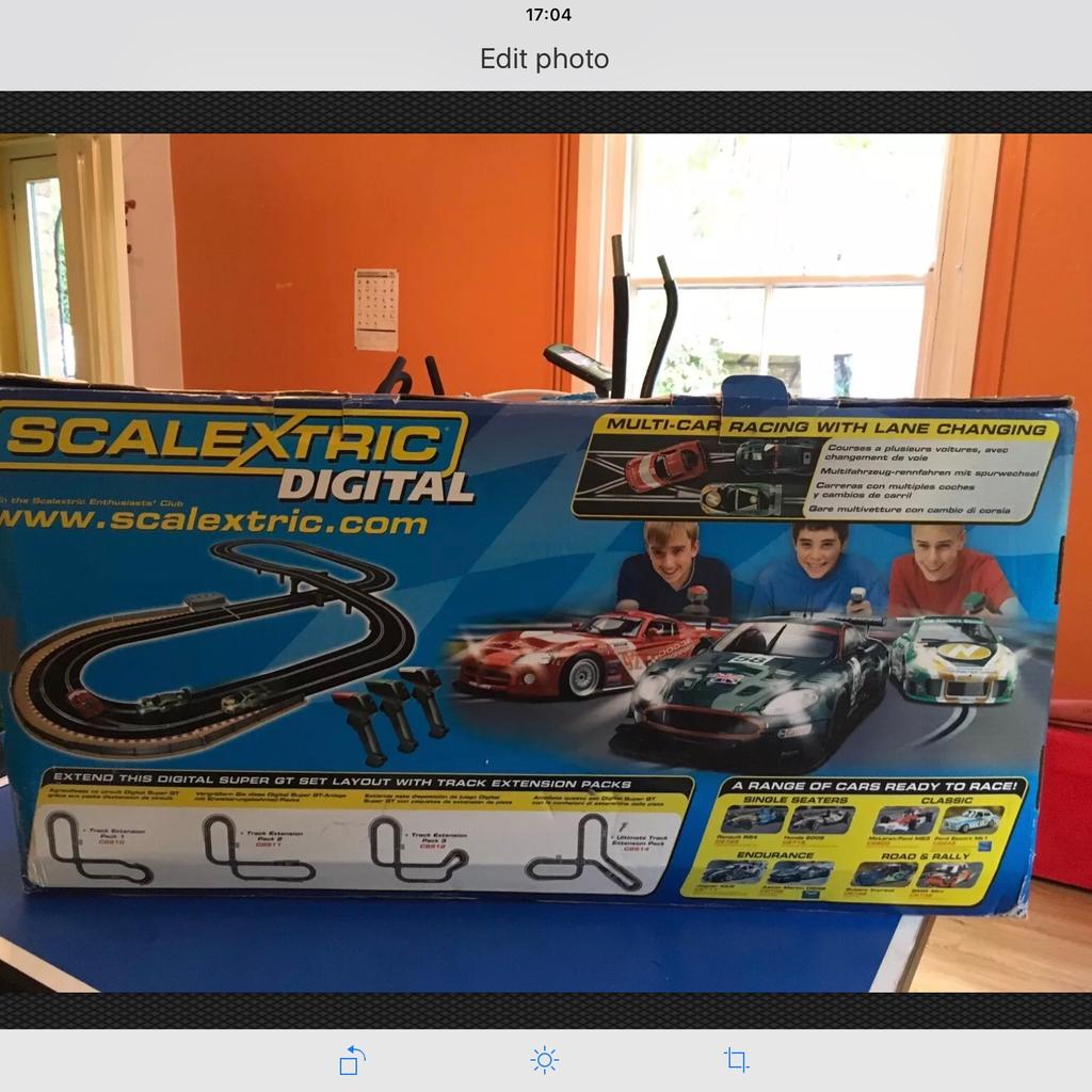 Scalextric Digital GT Multi Car Racing Set in WR14 Hills für £ 90,00 ...
