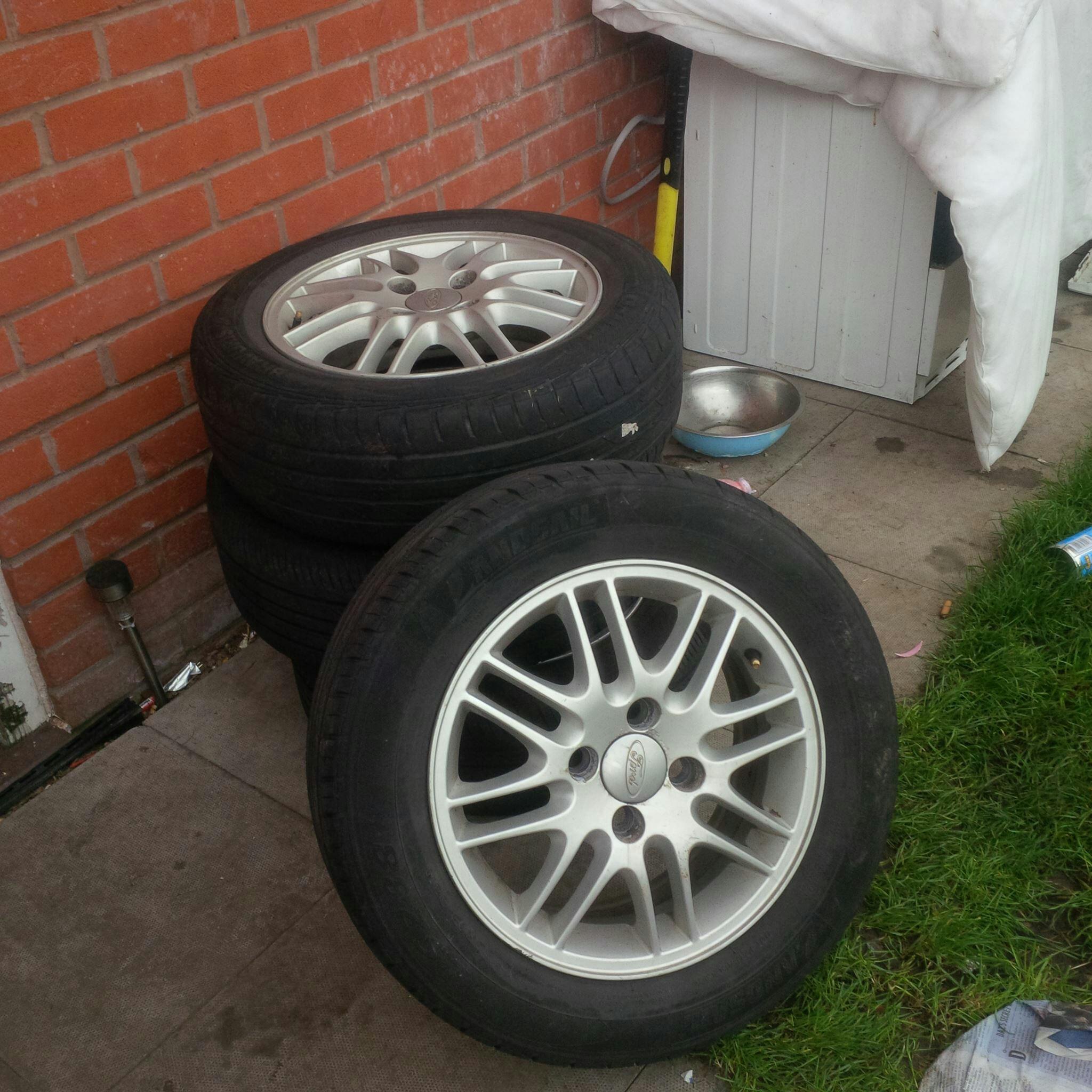 Ford focus mark 1 wheels in WS3 Walsall für 50,00 £ zum Verkauf | Shpock DE