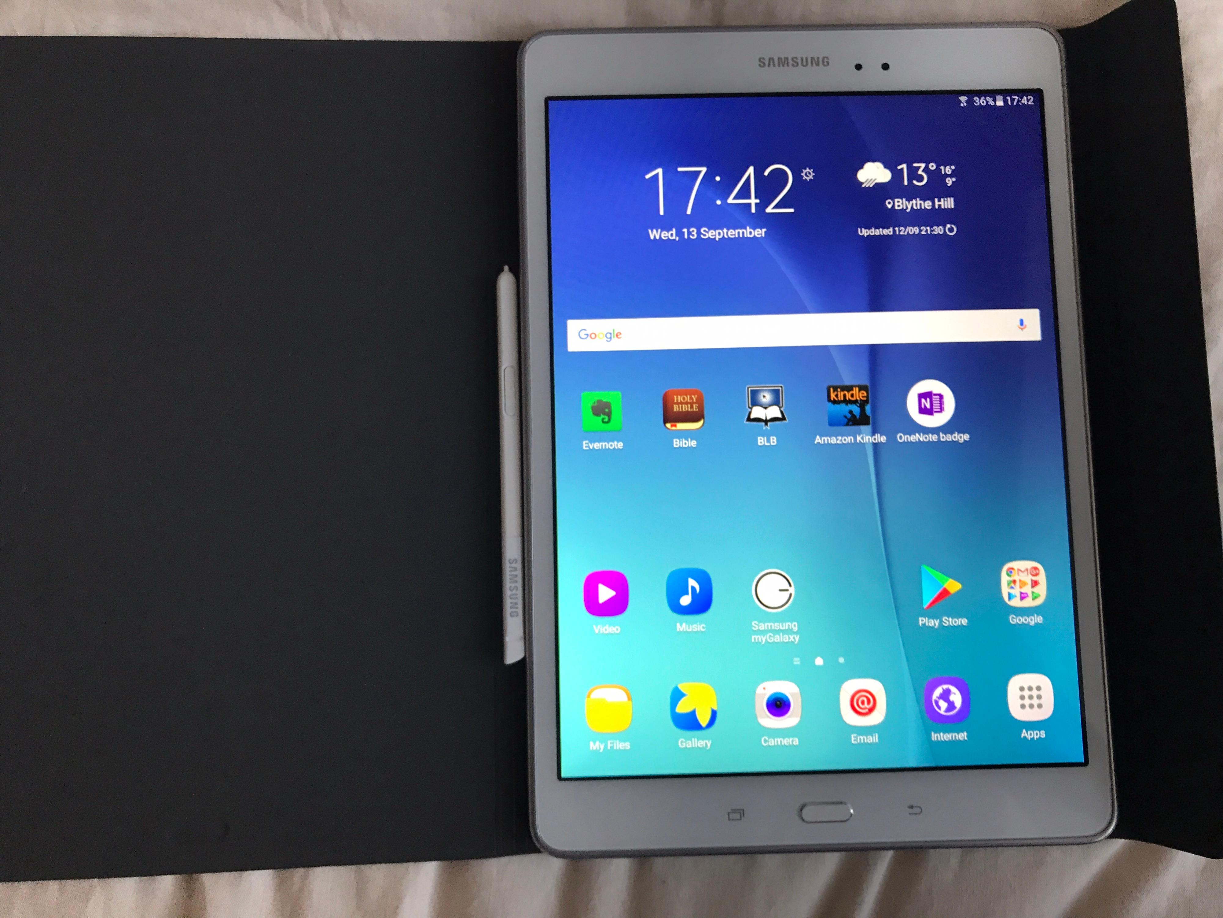Samsung Galaxy Tab A - with S Pen (very rare) in SE4 London für £ 275 ...