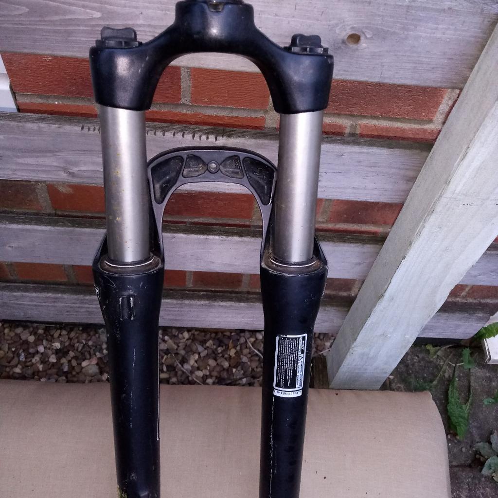 Fork RST launch t8 - Used Part for Bike in PE1 Peterborough für £ 17,00 zum Verkauf | Shpock AT