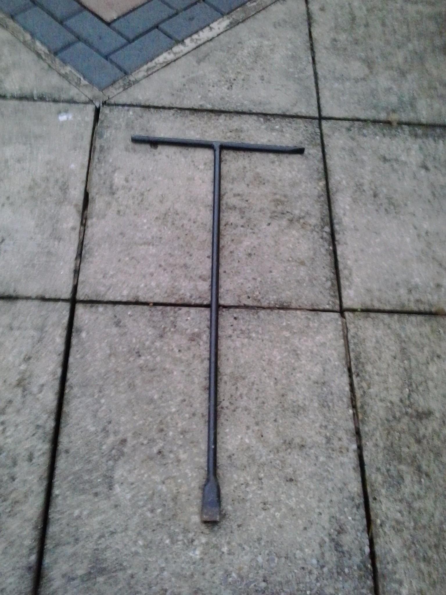 Stop Tap Key in LL11 Brymbo for £15.00 for sale | Shpock