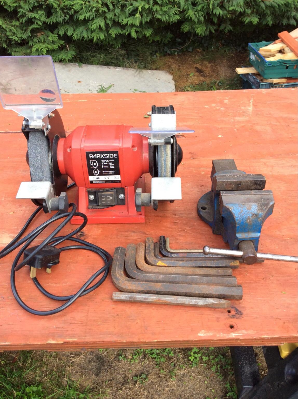 Grinder ,vice ,large Allen keys £20 in PE11 Gosberton für 20,00 £ zum ...