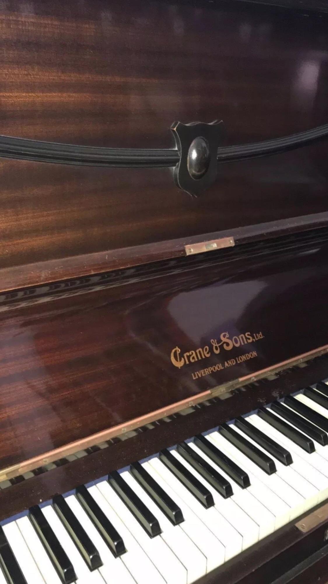 Crane & Son Upright Mahogany PIANO YES Pianos in CH45 Wallasey für 390 ...