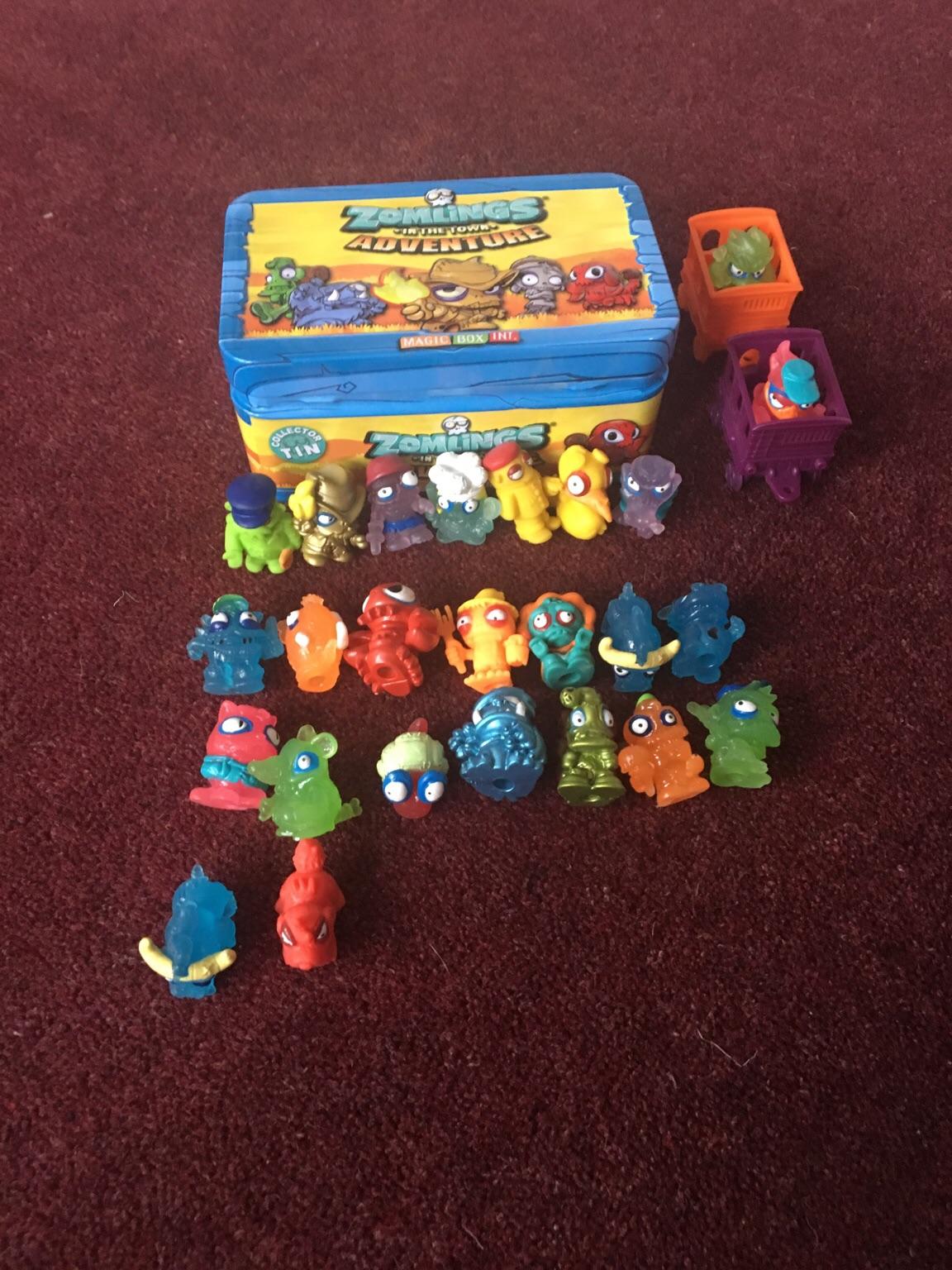 Zomlings series one figures cats and maps in SE9 London für 3,50 £ zum ...