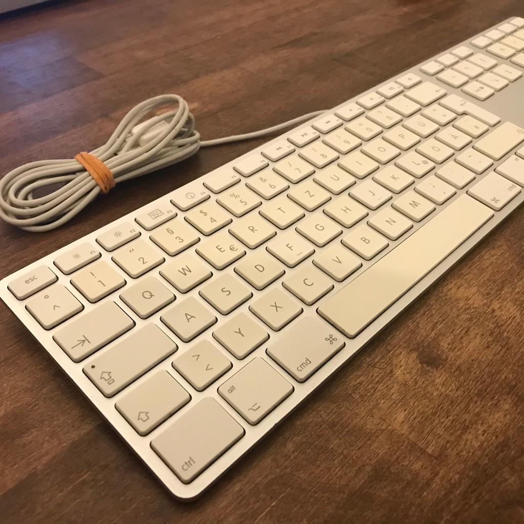 Apple USB Keyboard in 12103 Berlin für € 35,00 zum Verkauf | Shpock AT