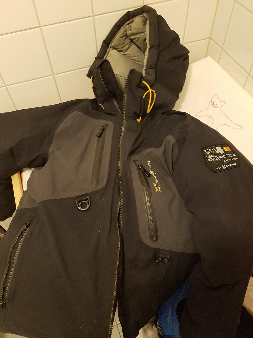 Sail Racing Pole Down Parka - Dark Gray in 129 35 Stockholm für 3.500 ...