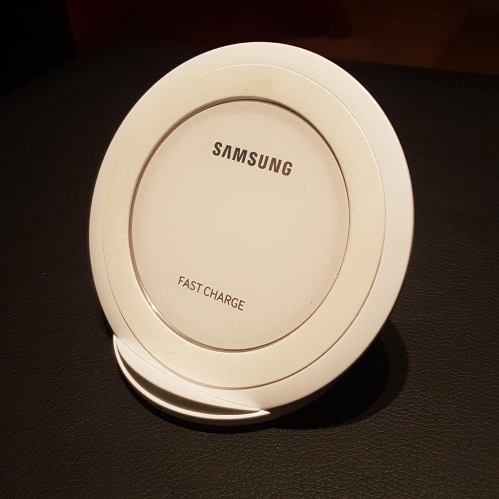 Samsung Induktive Schnellladestation S7 in 81739 München für 25,00 € zum Verkauf | Shpock DE