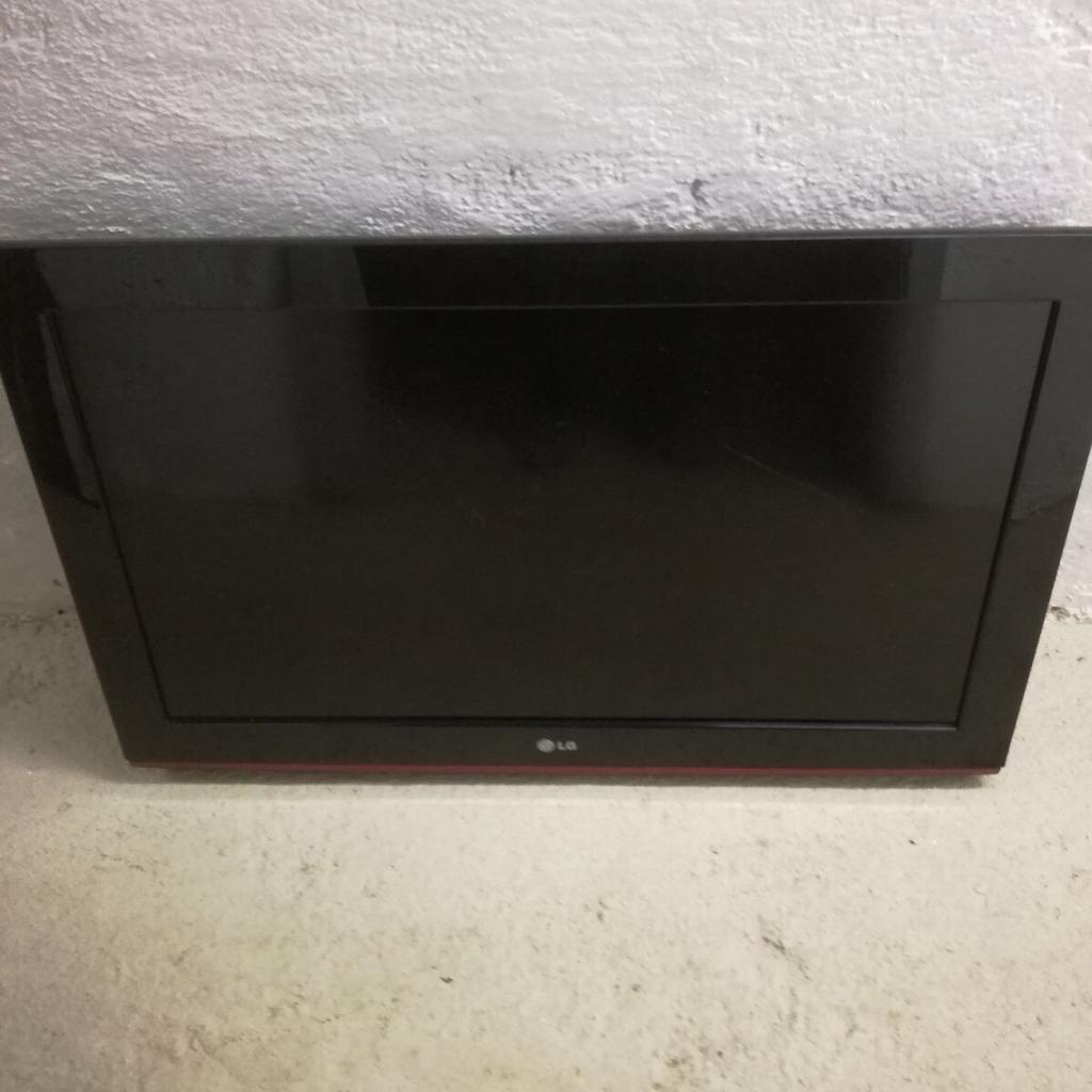 Flachbildschirm Fernseher LG 81 cm in 8644 Mürzhofen für 50,00 € zum ...