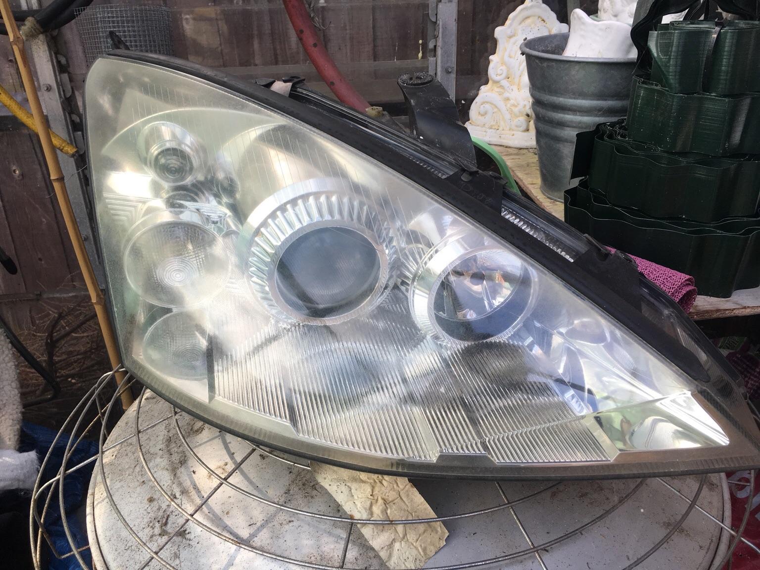 FOCUS ST170 XENON Headlights 10K bulbs in RM8 Dagenham for £100.00 for ...
