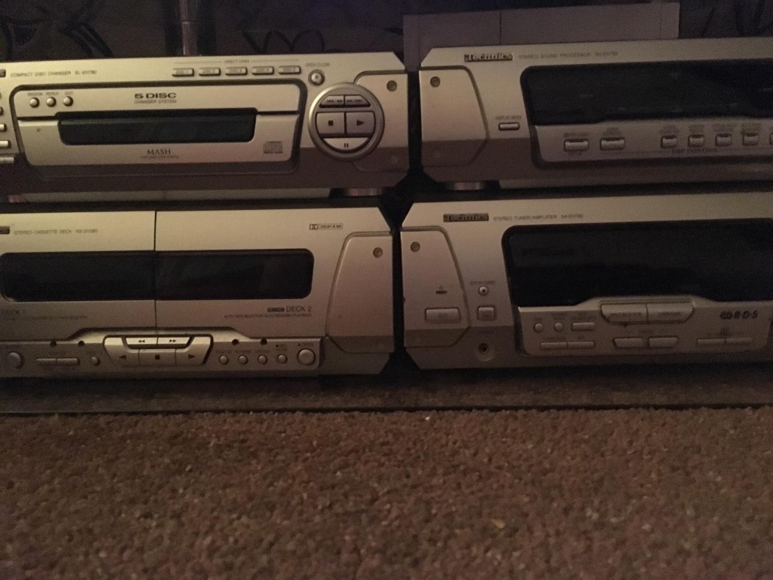 Technics stereo system with 2 x speakers in B69 Tividale für £ 65,00 ...