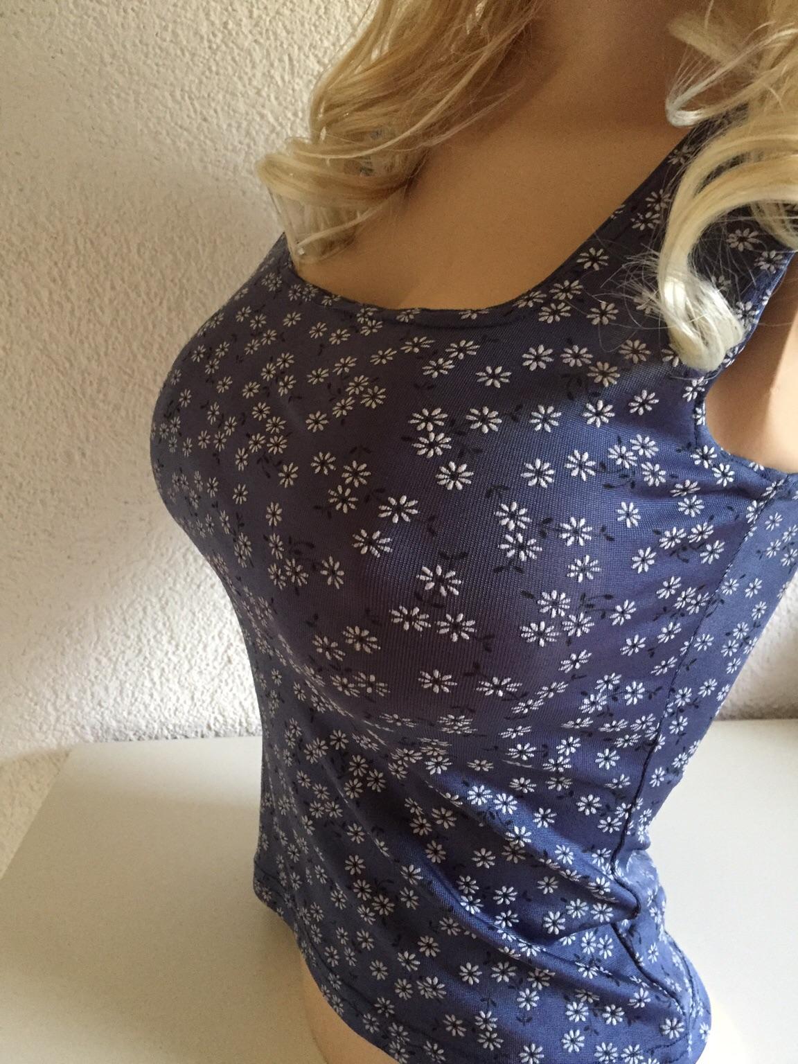Süßes Top mit Blümchen Gr xs / s sexy in 72458 Albstadt für 8,00 € zum ...