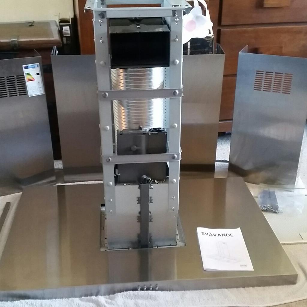 Ceiling mounted Kitchen/Cooker extractor in SN2 Swindon für £ 100,00 ...