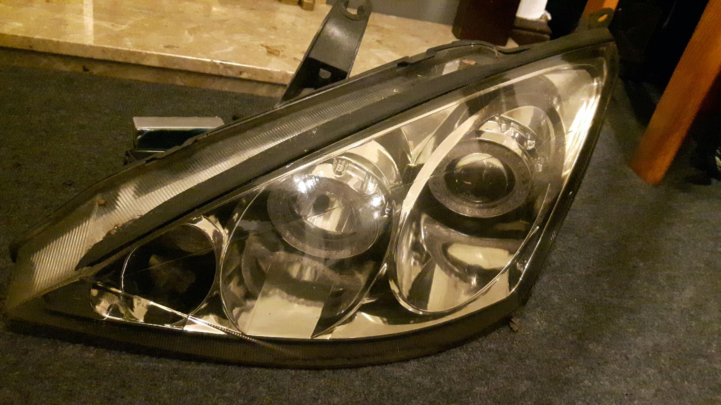 Ford focus mk1 headlights tuning/performance in RG30 Reading für £ 90 ...