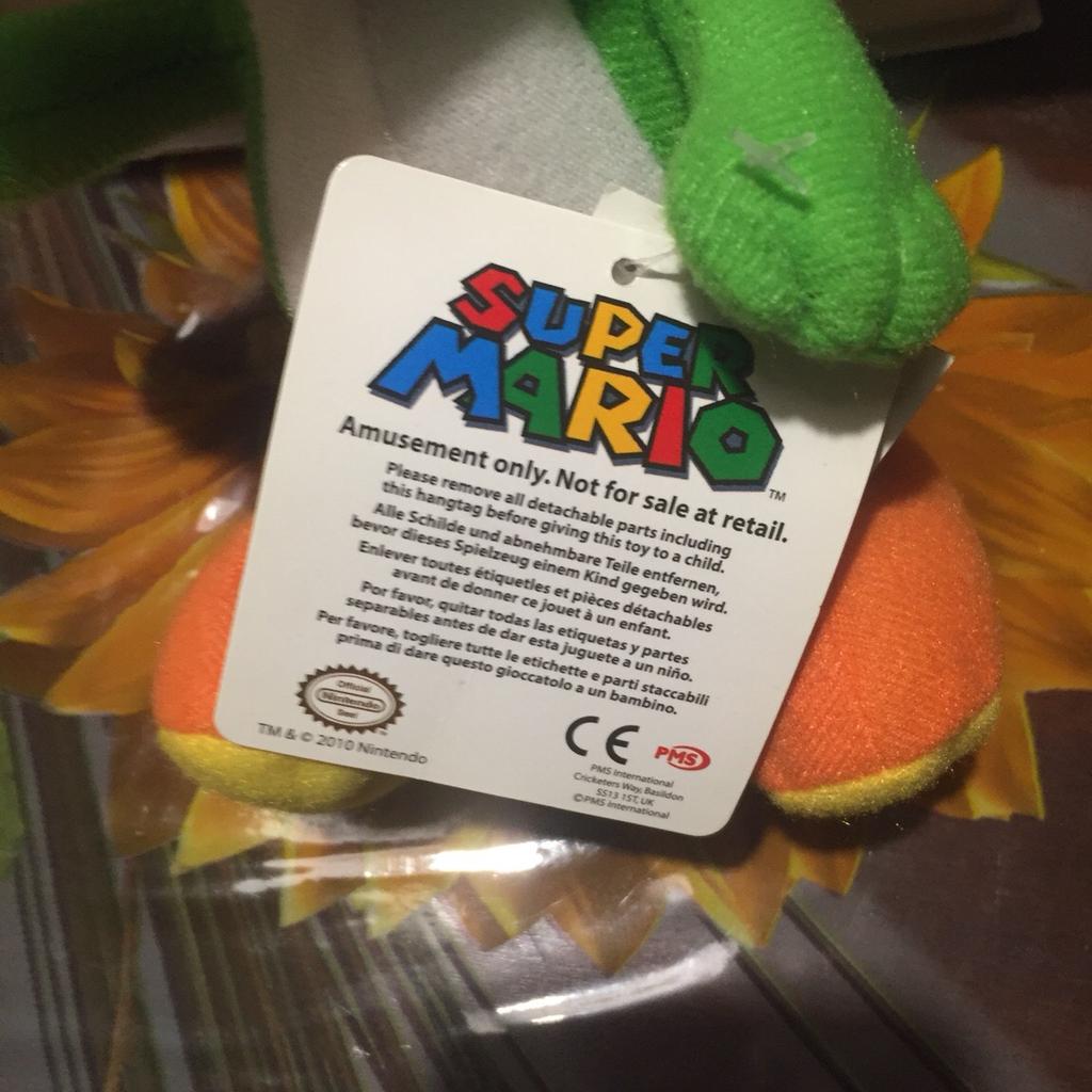 Peluche Yoshi Super Mario in 50133 Firenze for €1.00 for sale | Shpock