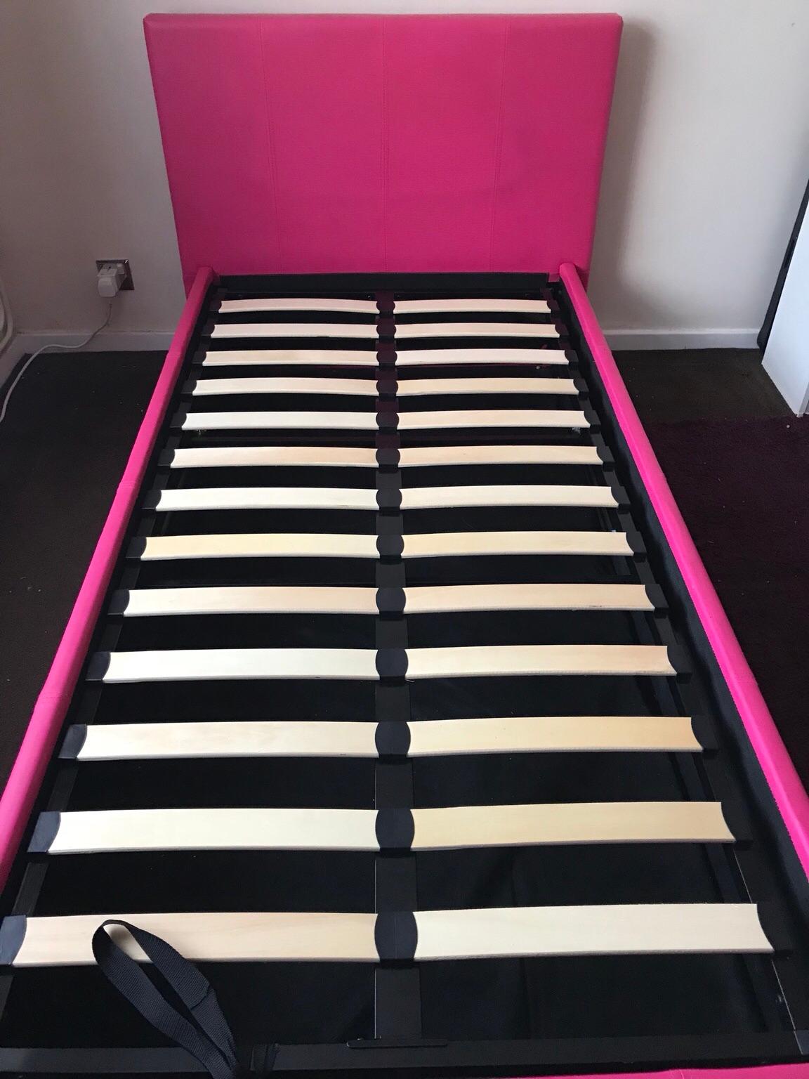 Pink single ottoman storage bed in CO15-Sea für 50,00 £ zum Verkauf ...