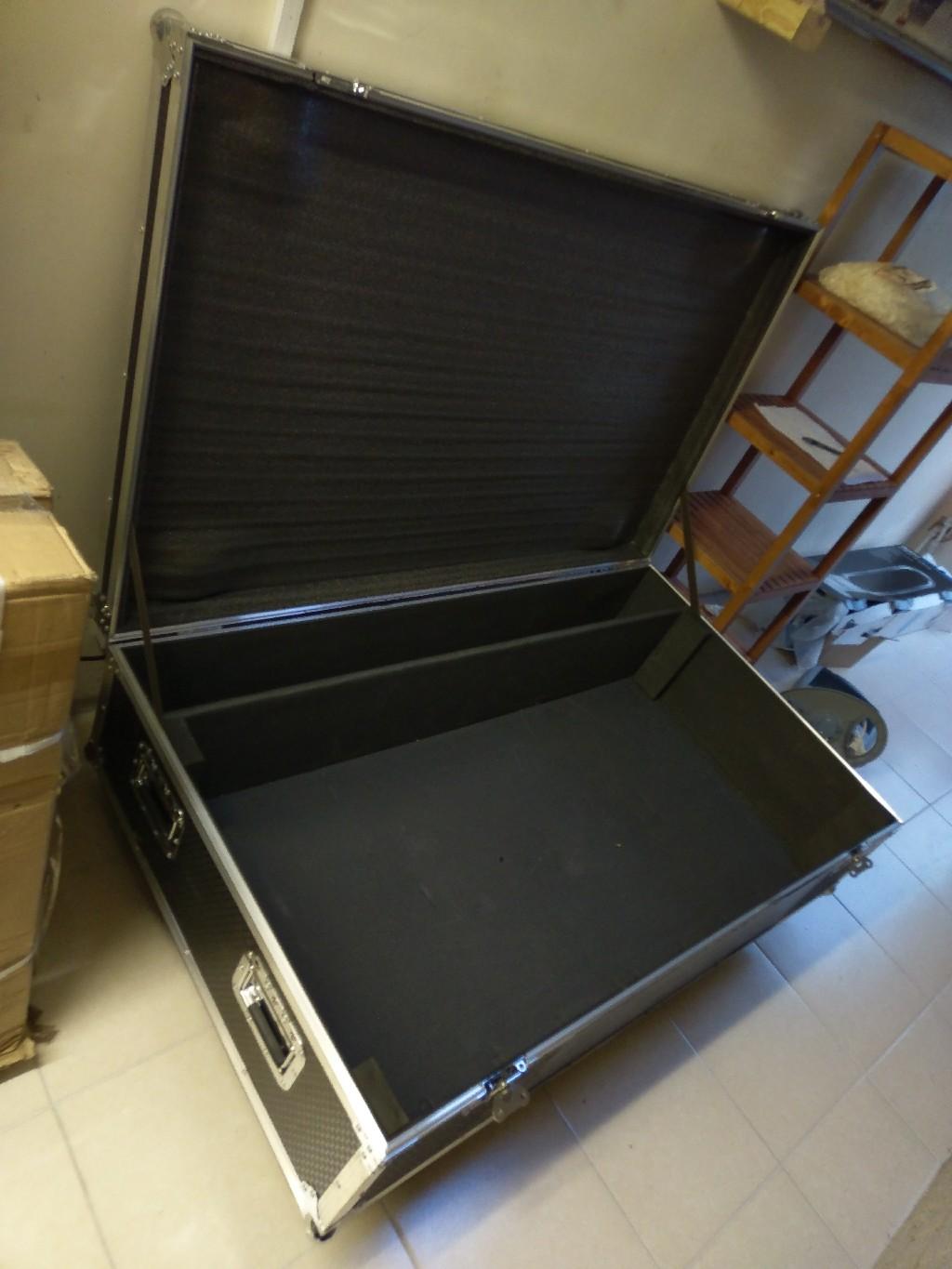 Flight Case – Large size with castor wheels in B71 Bromwich for £80.00 ...