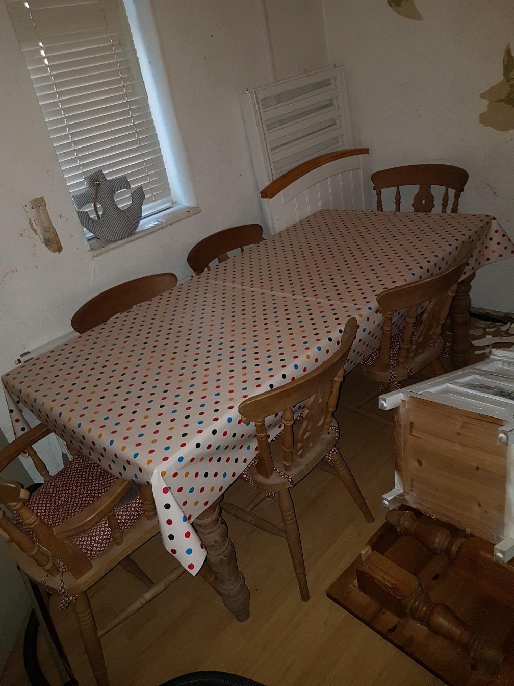 Soild wood farmhouse dining table and chairs in DA8 Erith für £ 100,00 ...