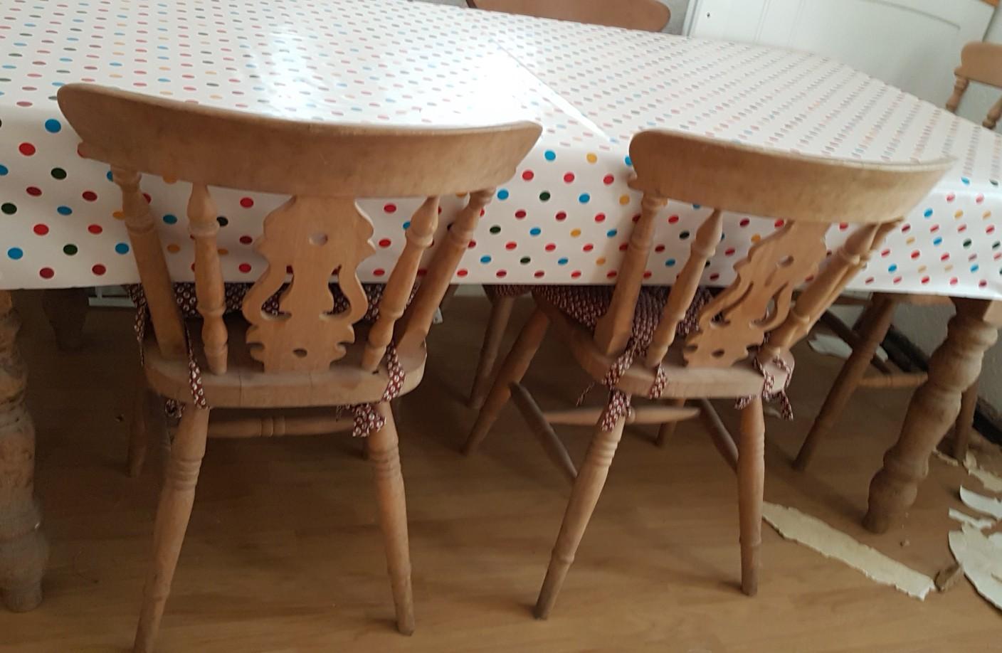 Soild wood farmhouse dining table and chairs in DA8 Erith für £ 100,00 ...