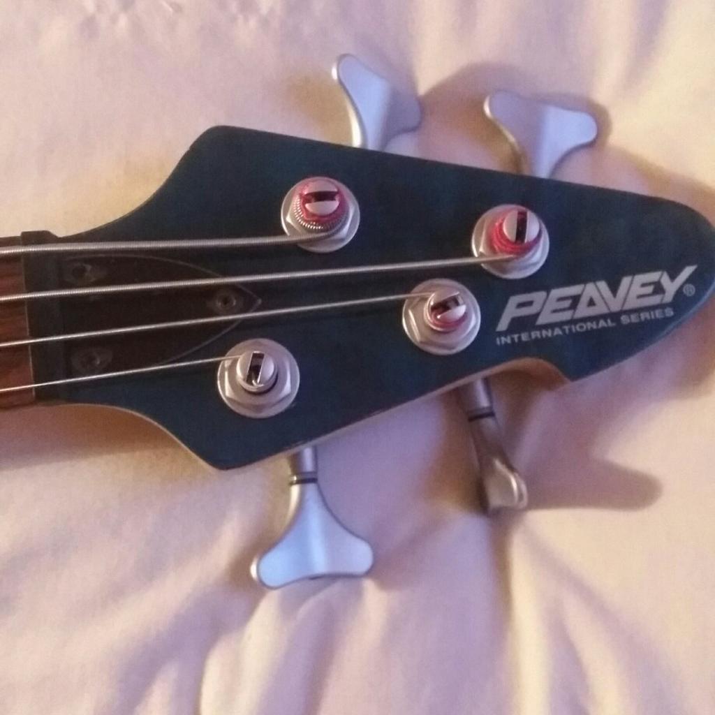 Peavey international bass guitar in OL11 Rochdale für 170,00 £ zum ...