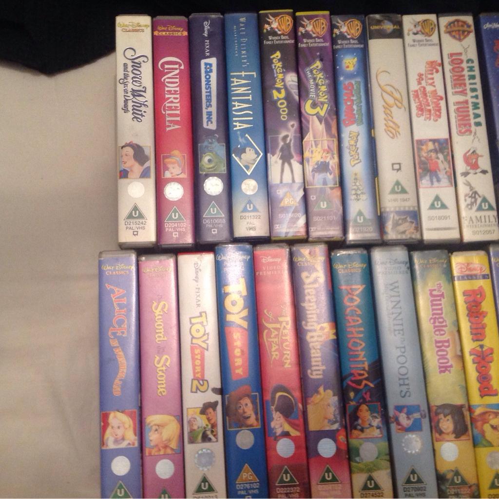 Disney ,warner bros,Star Wars vhs 40 in L15 Liverpool für 13,00 £ zum ...