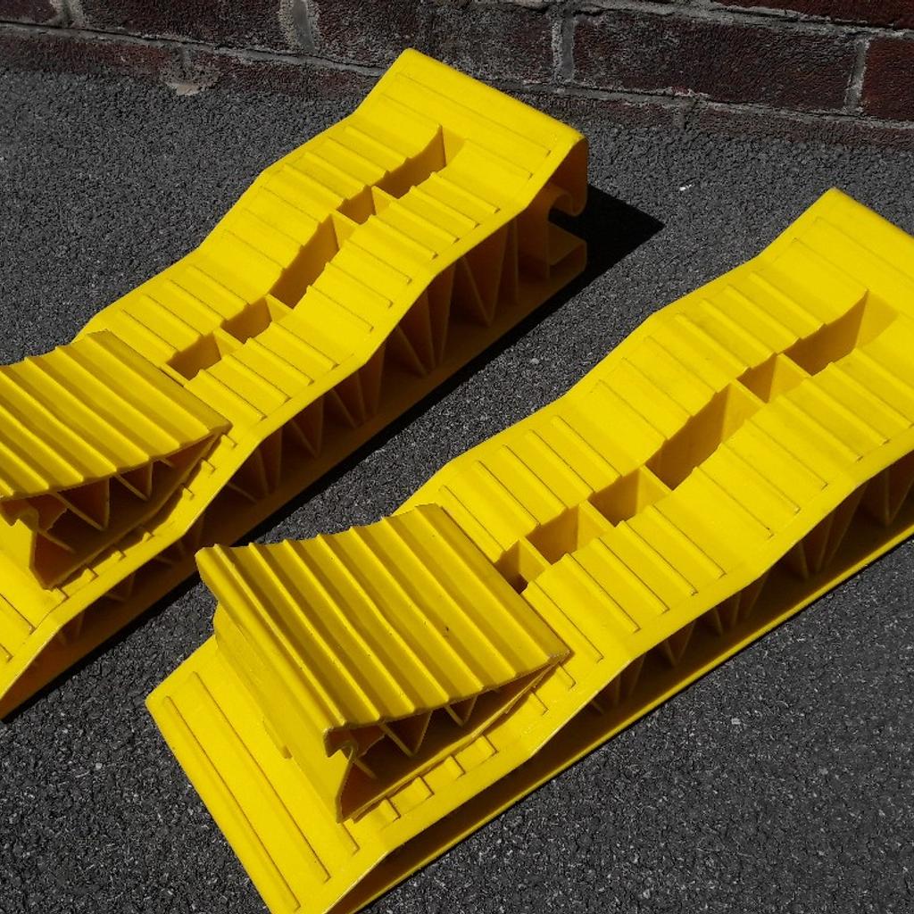 Fiamma Ramps in WF12 Dewsbury for £20.00 for sale | Shpock