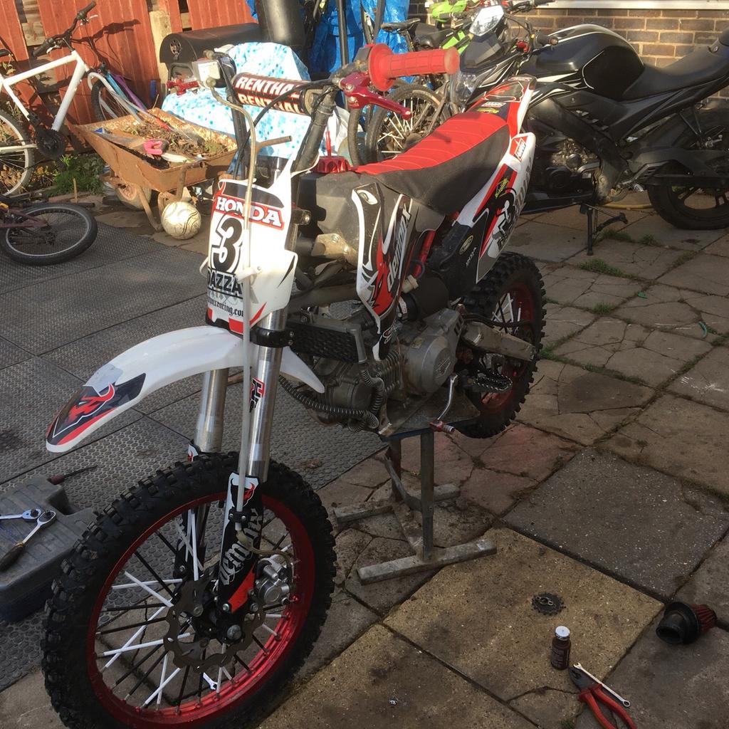 Pitbike in SE2 London für £ 600,00 zum Verkauf | Shpock AT