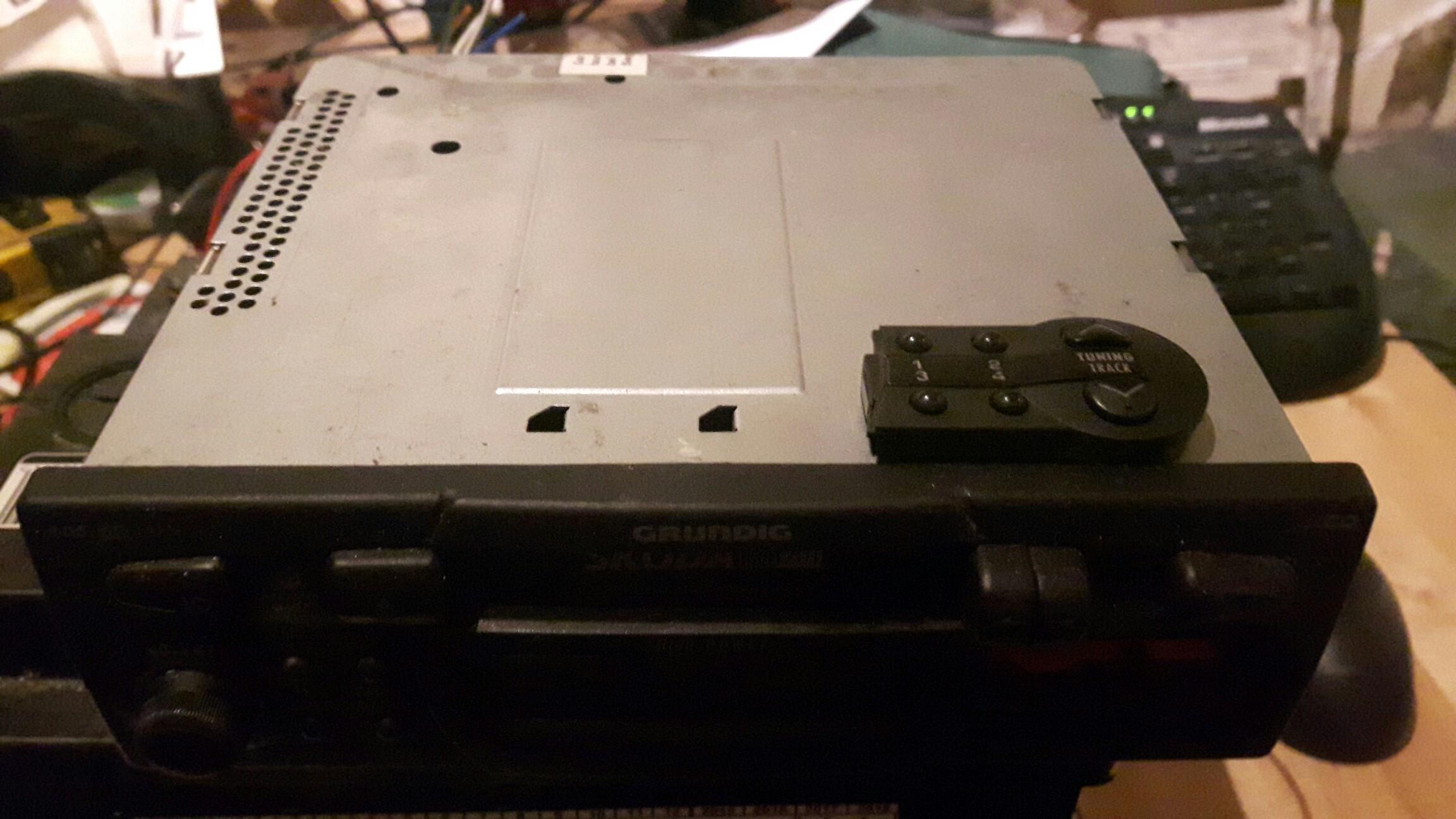 Skoda / Grundig OEM Radio Casette Head Unit in B23 Birmingham für 30,00 £ zum Verkauf | Shpock DE